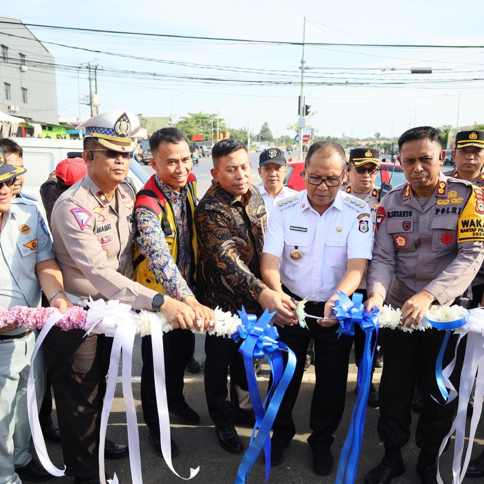 Resmikan Operasional Simpang 3 Middle Ring Road, Danny Pomanto ...